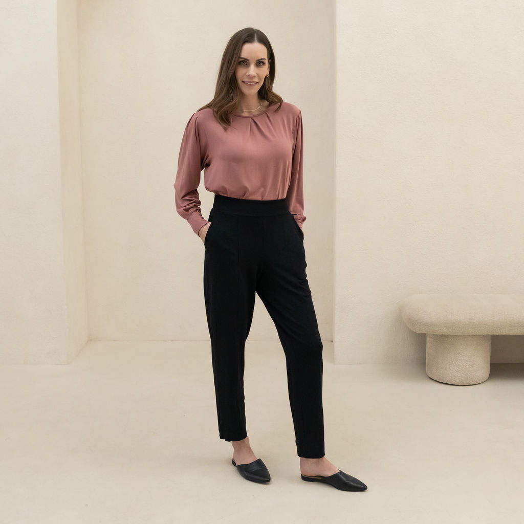 The 3 x 3 Grid Method: Maximizing your Minimal Wardrobe – Encircled