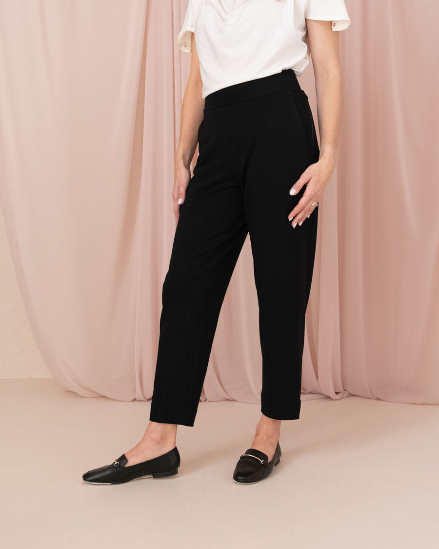 Tips for Choosing your Full-Time Travel Wardrobe | Encircled Blog